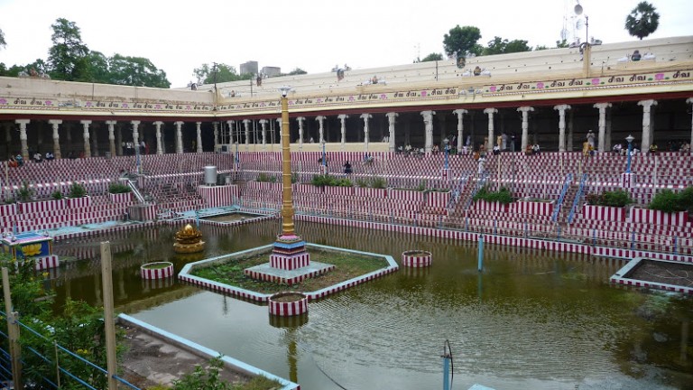 Why Indian temples have ponds near them? • Hari Ome